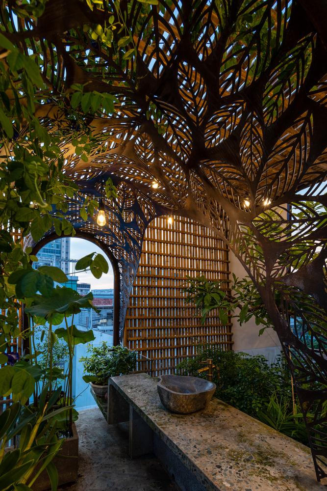 Woven Bamboo Screen | Vietnamese Architect Transforms A Narrow Plot ...